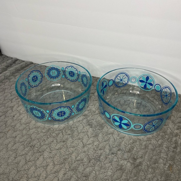 Pyrex | Dining | Vintage Pyrex Turquoise Blue Pinwheel Floral Snokflake ...